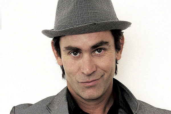 El guapo hijo de 25 años de Remigio Remedy que la rompe en las redes ...